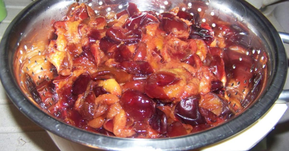 Nutelka ze śliwek węgierek jest to przepis stworzony przez użytkownika ...